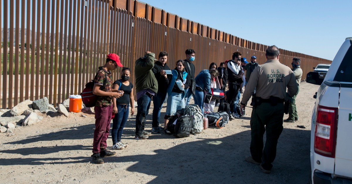 Leaked Photos Reveal Inhumane Conditions in Border Processing Centers ...